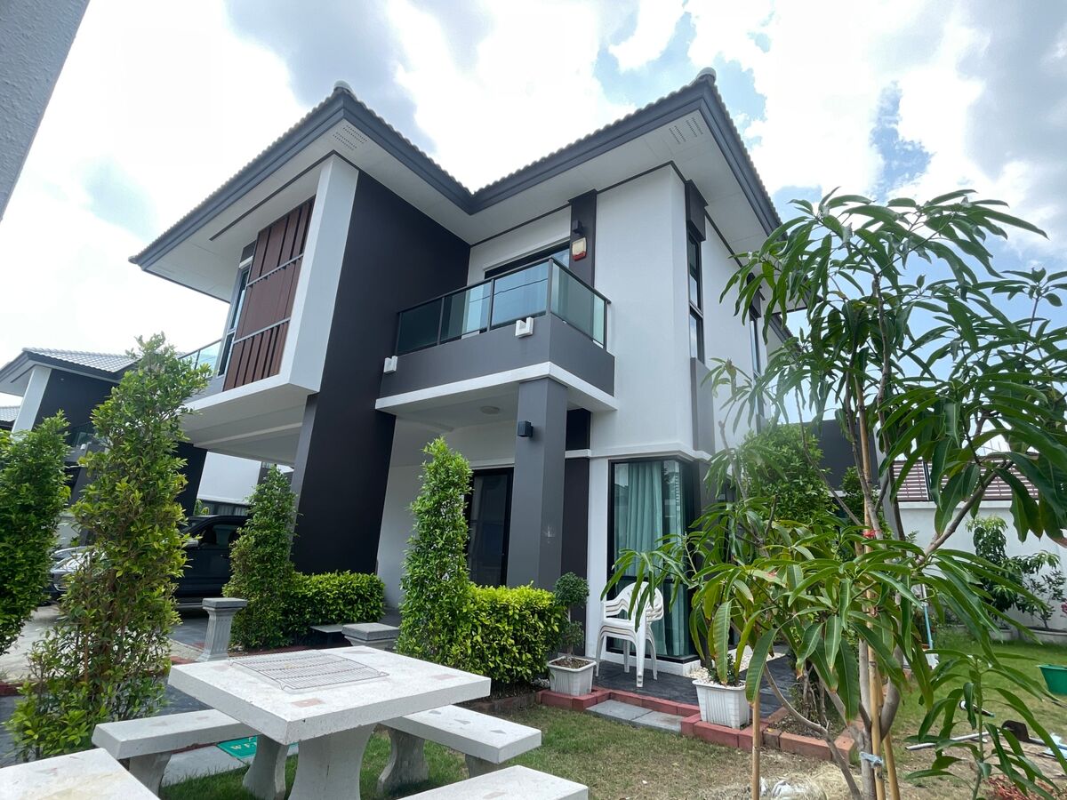 ขายบ้านเดี่ยว 2 ชั้น หมู่บ้านเอ็นซี ออนกรีน ฌาร์ม ถนนลำลูกกา LB07 – 000358