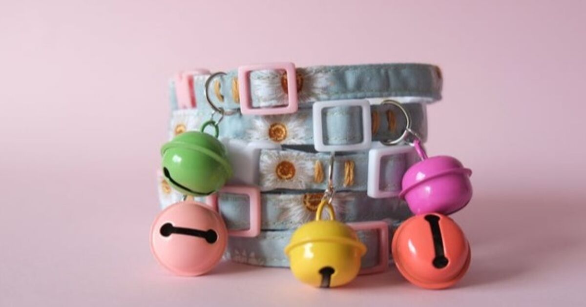 Cute cat collars and handmade accessories for cats