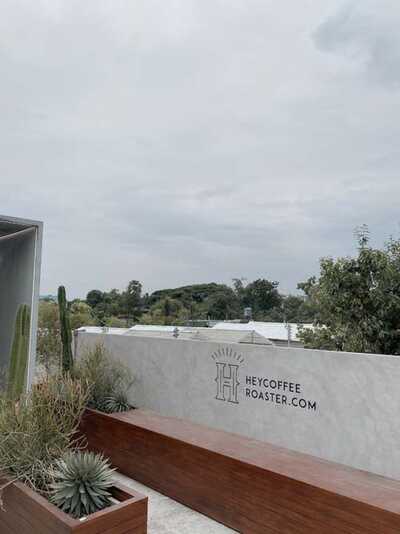 Hey Coffee Watcharapol คาเฟ่วัชรพล กรุงเทพมหานคร